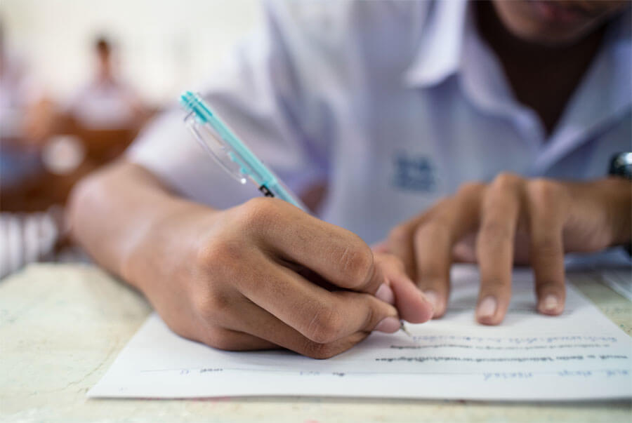 How to Write a Self-Evaluation (with 21 Free Templates)