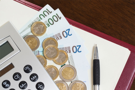How to Provide Salary History to Employers (9 Examples)