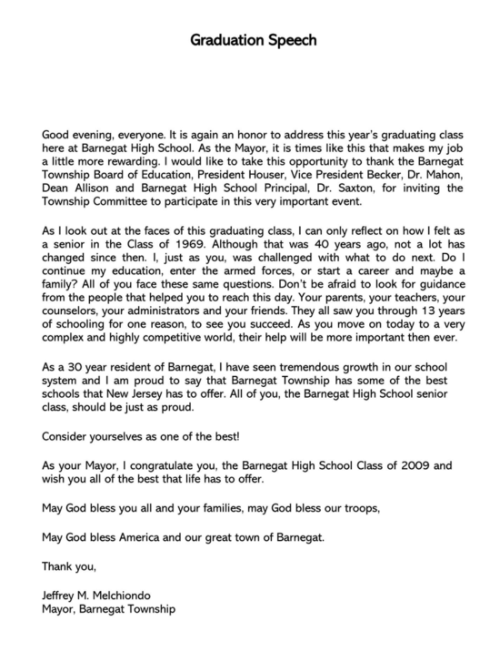 Graduation Speech Outline and Ideas (18 Inspiring Examples)